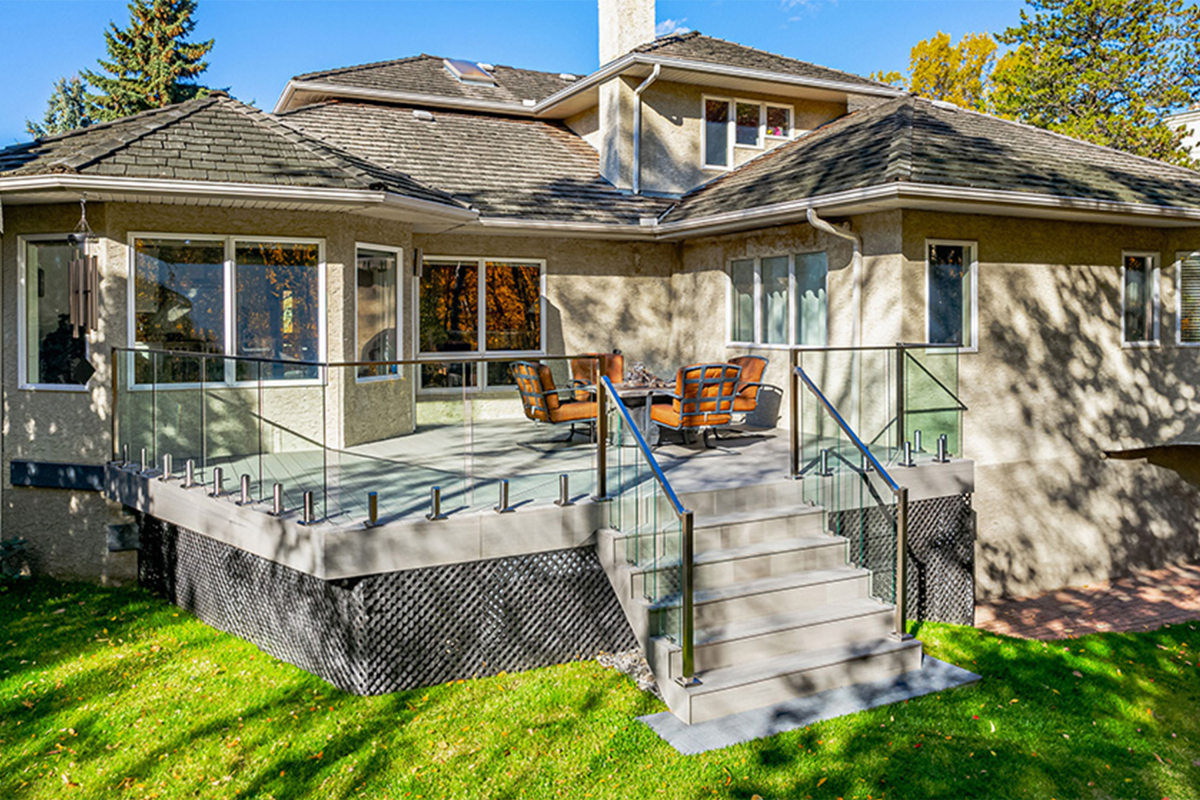 MountainView’s Glass Railing Breakthrough - Peak Products (Canada)