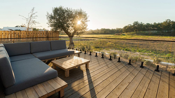 Peak MountainView Glass Railing - Peak Products (Canada)